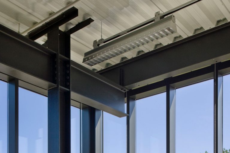 Workplace & Office Track Lighting System | busSTRUT