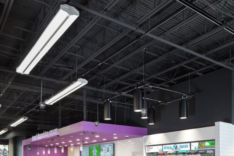 Convenience Store Track Lighting System | busSTRUT
